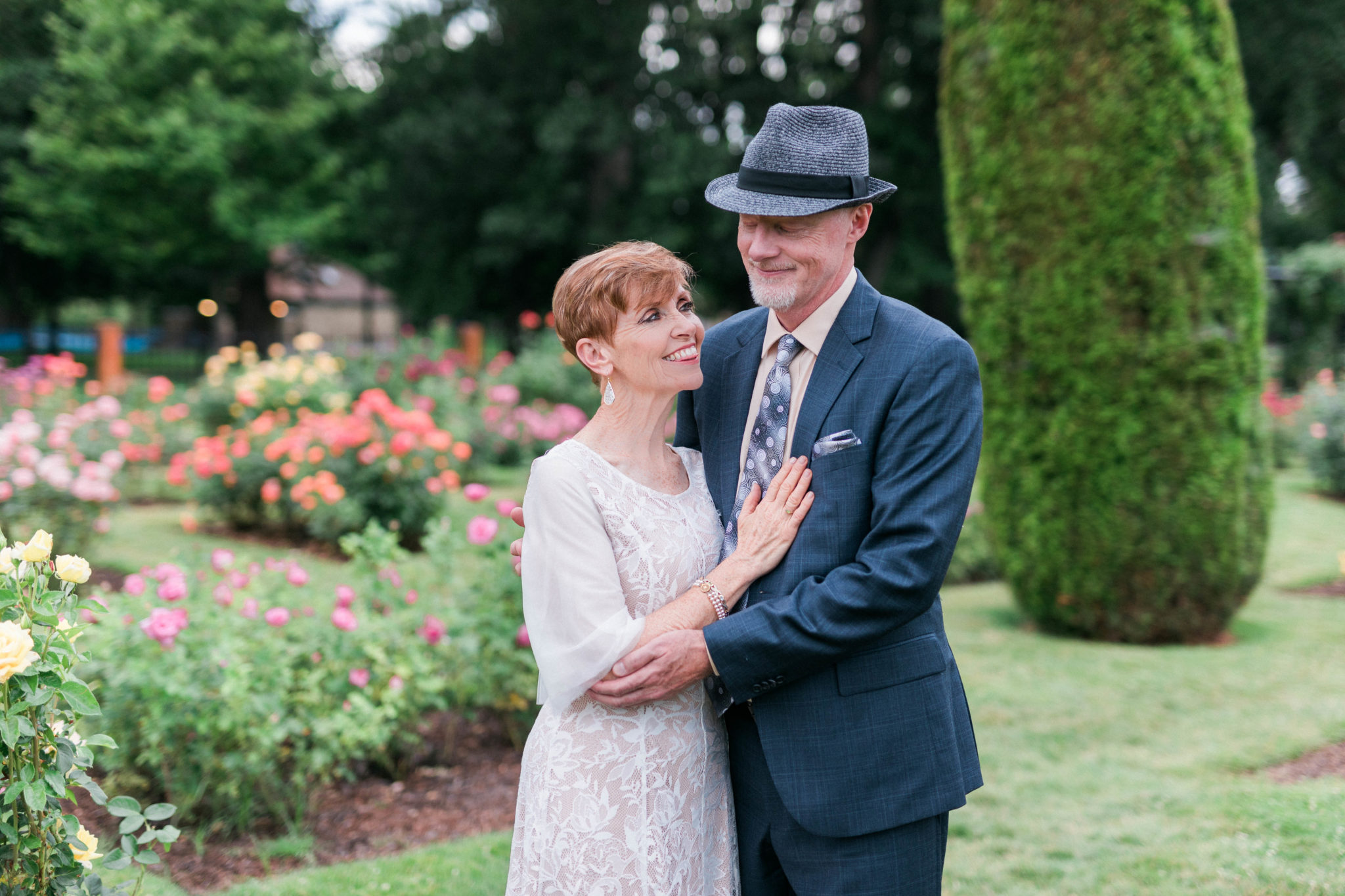 Making Your Spring Engagement Photos Pop - blytheweddings.com